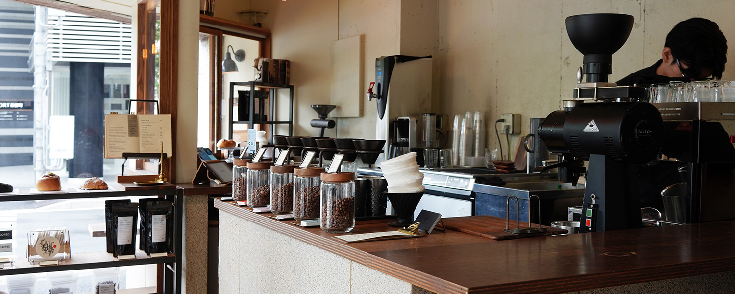 GLITCH COFFEE & ROASTERS（東京・千代田区神田錦町 / 神保町） - cafict